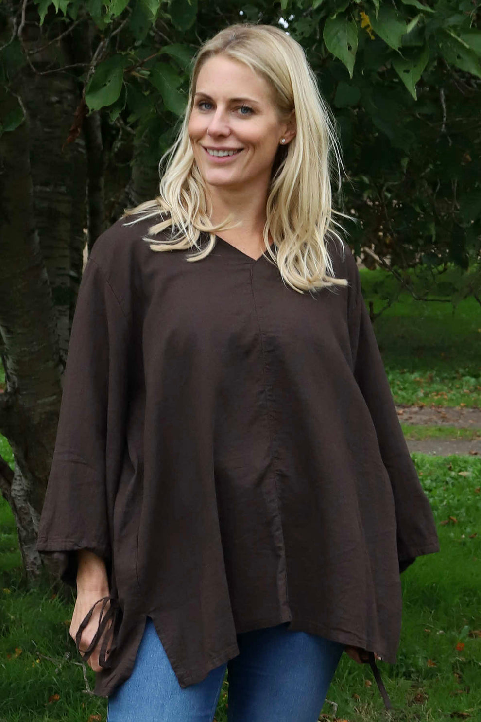 Cocoa Nulvi V-Neck Linen Top UK | Made In Italy | Kit and Kaboodal